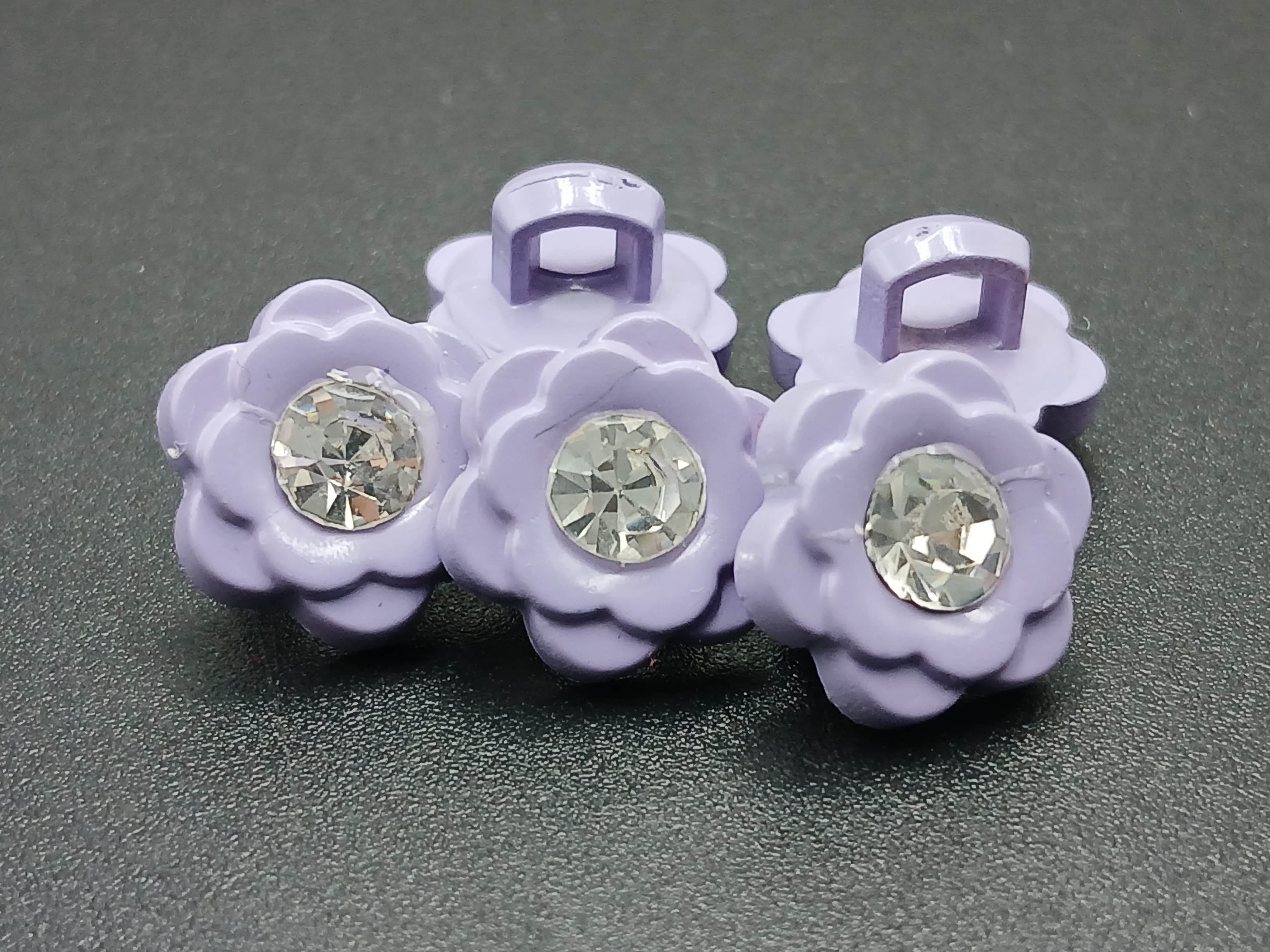Purple colour Flower Shape Polyester 20L Downhole buttons