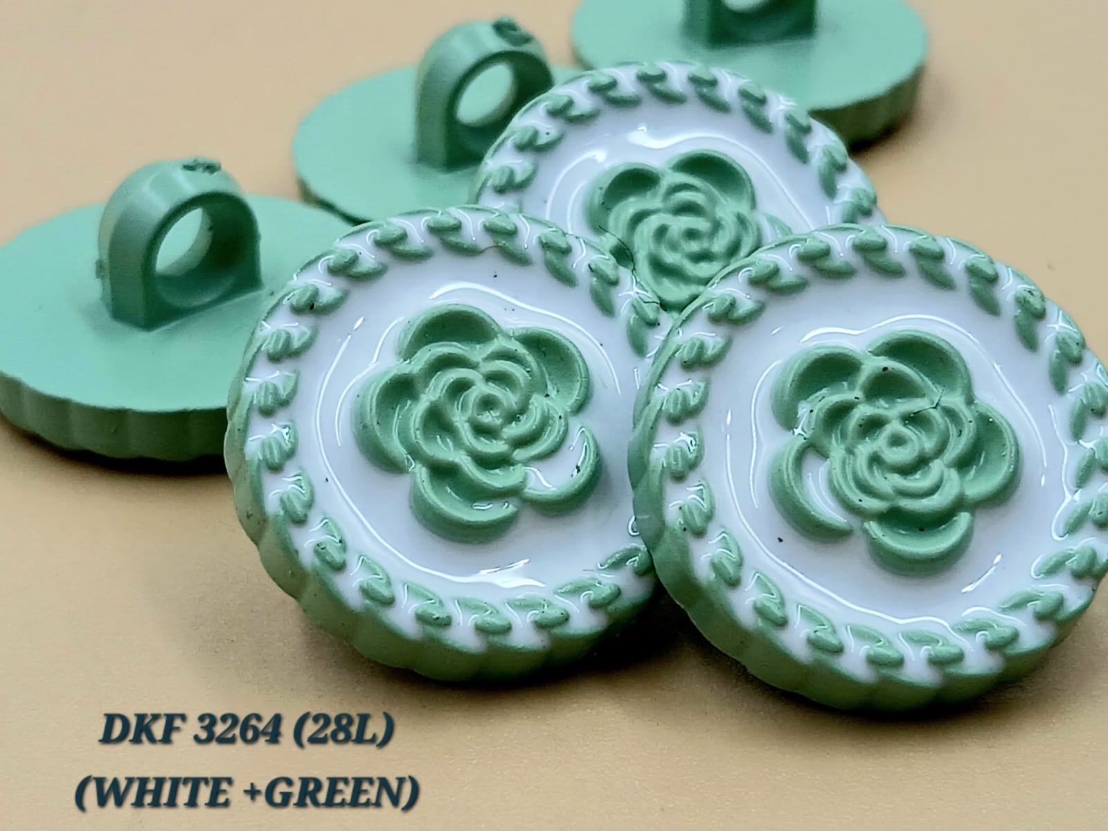 White and Green Round Flower shape 28L Plastic button.