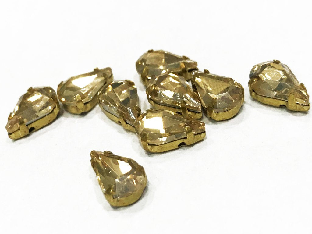 Golden Drop Glass Stone with Catcher (10x6 mm)