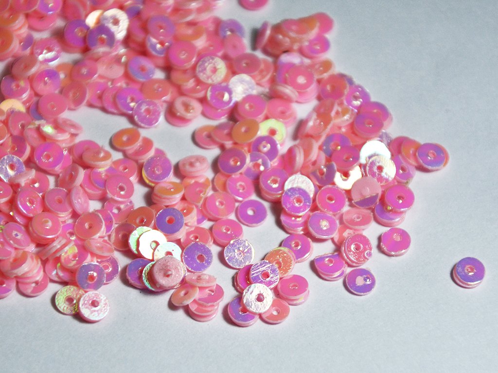 Pastel Pink Lustre Circular Plastic Sequins