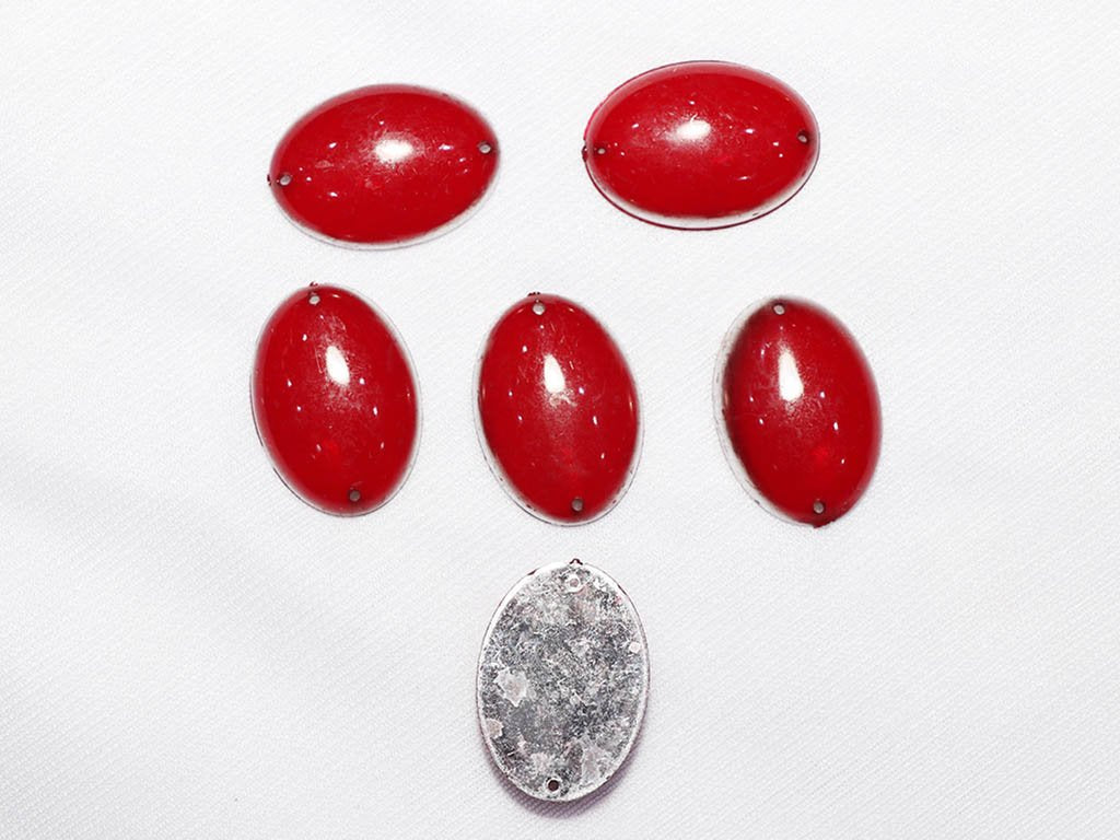 Red Oval Plastic Stones - 25x18 mm